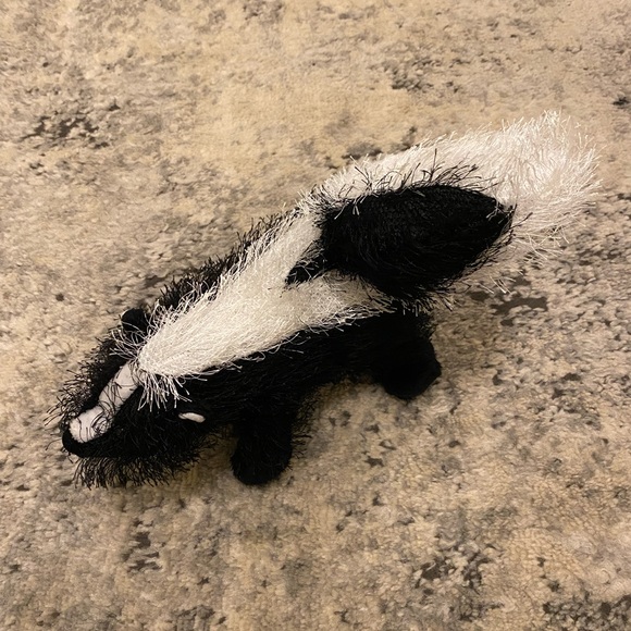 GANZ | Toys | 208 Webkinz Skunk Black And White Plush Stuffed Animal ...